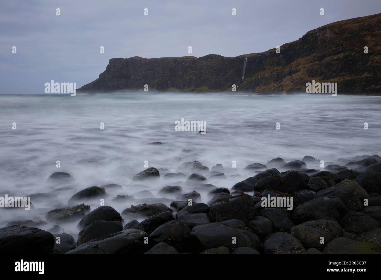 Rough sea at Talisker Bay, Isle of Skye, Scotland, UK Stock Photo - Alamy