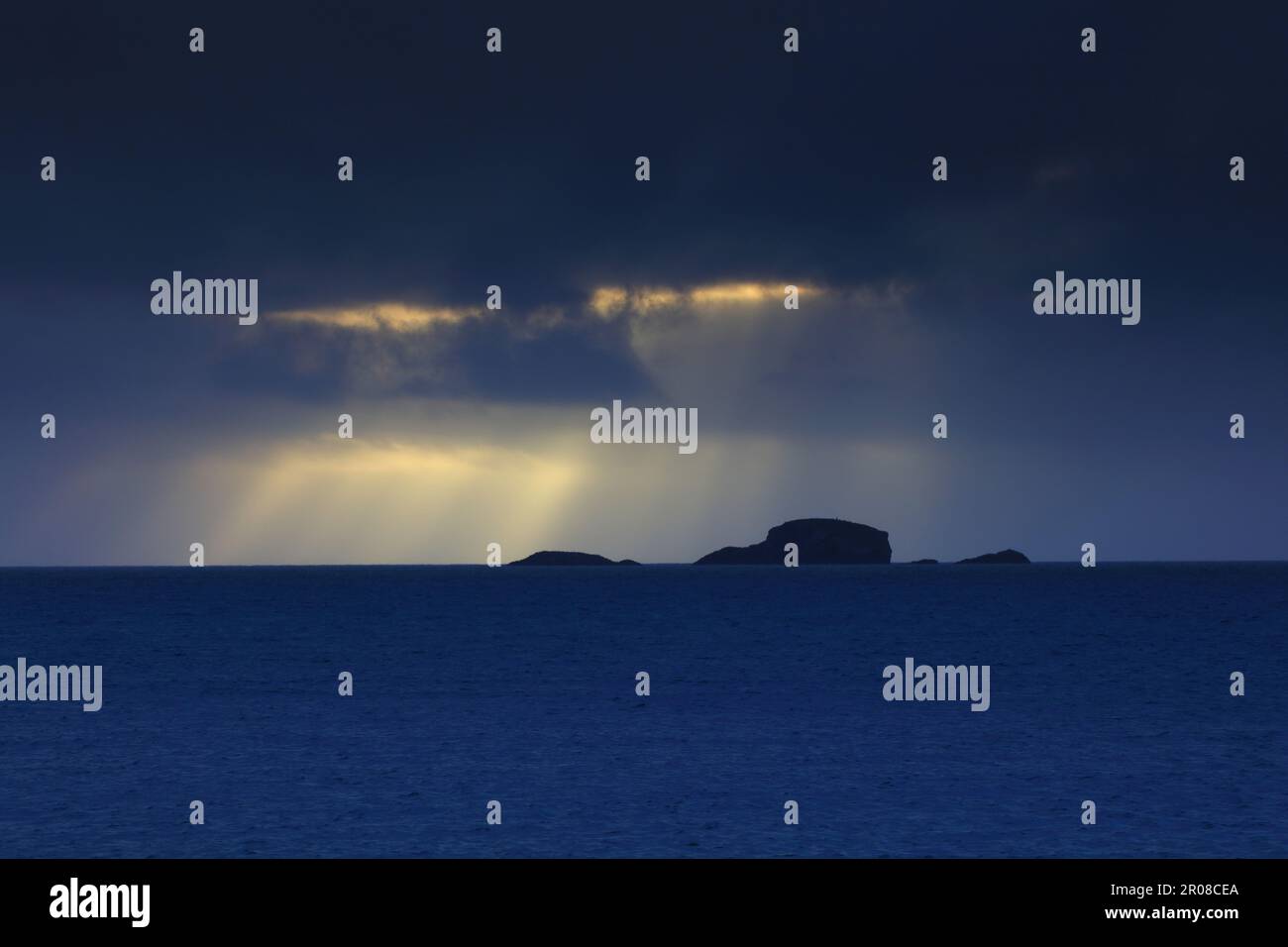 Crepuscular Rays on the Horizon at Sunset, Duntulm, Isle of Skye ...