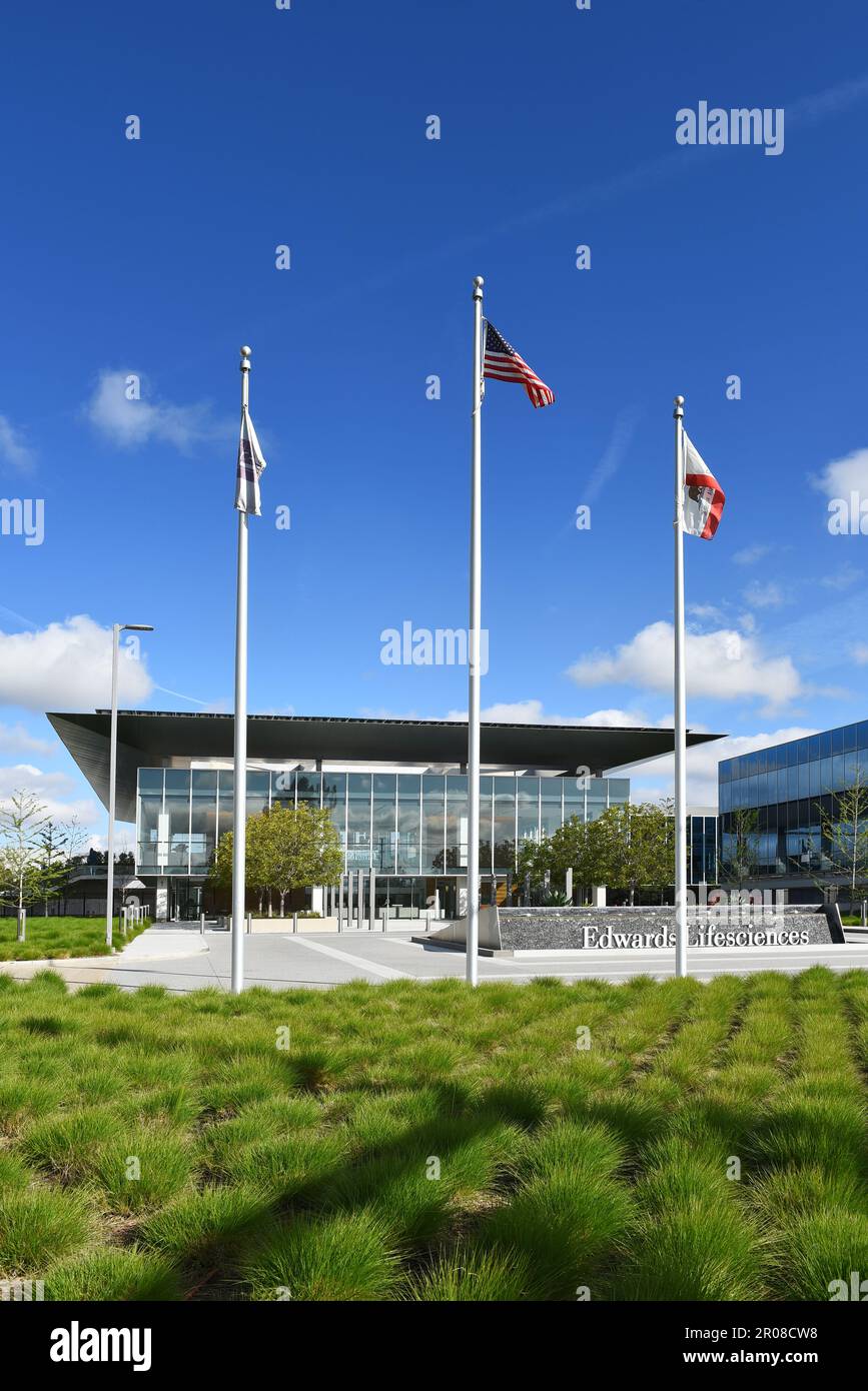 IRVINE, CALIFORNIA - 7 MAY 2023: Edwards Lifesciences entrance and ...