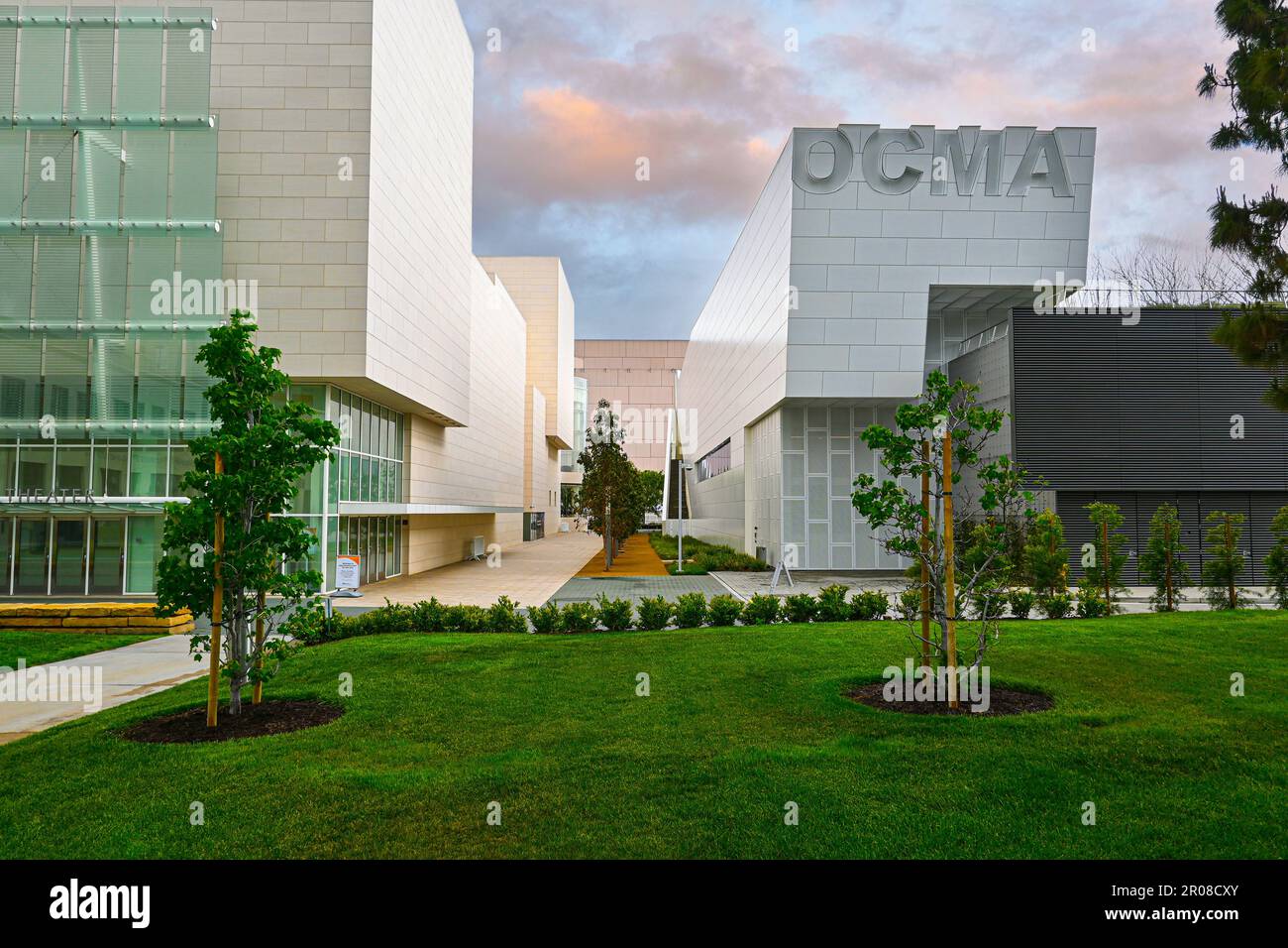 COSTA MESA, CALIFORNIA - 5 MAY 2023: The Orange County Museum of Art ...