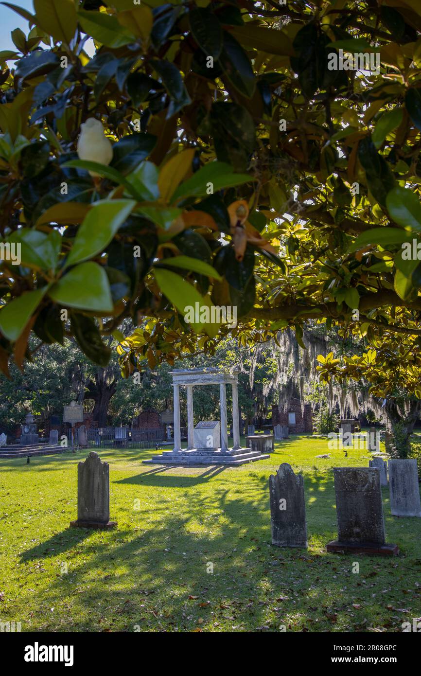 Historic Colonial Park Cemetery, Savannah, Georgia established in 1750 ...