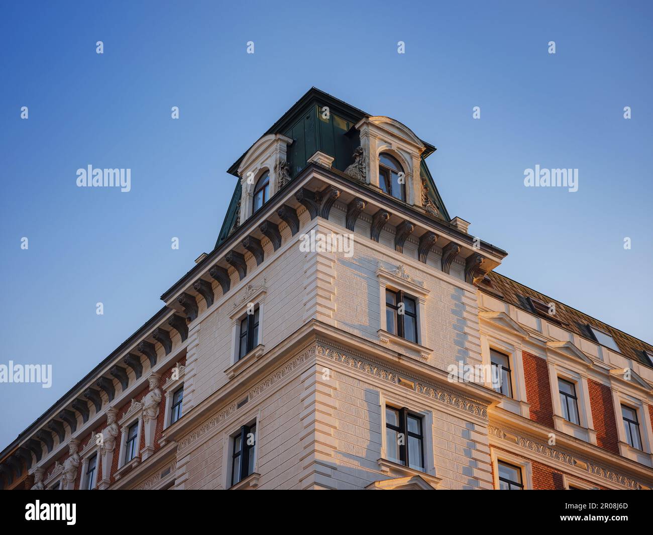 Cityscape views old city of one of Europe's most beautiful town- Vienna ...