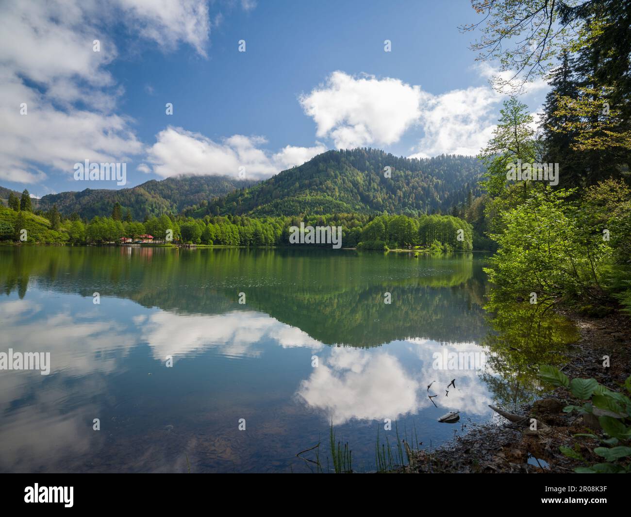 Borcka Karagol ( Karagöl) nature park. Turkey's most popular travel ...