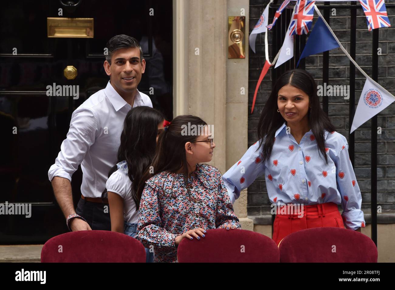 London, England, UK. 7th May, 2023. RISHI SUNAK, AKSHATA MURTY, and ...