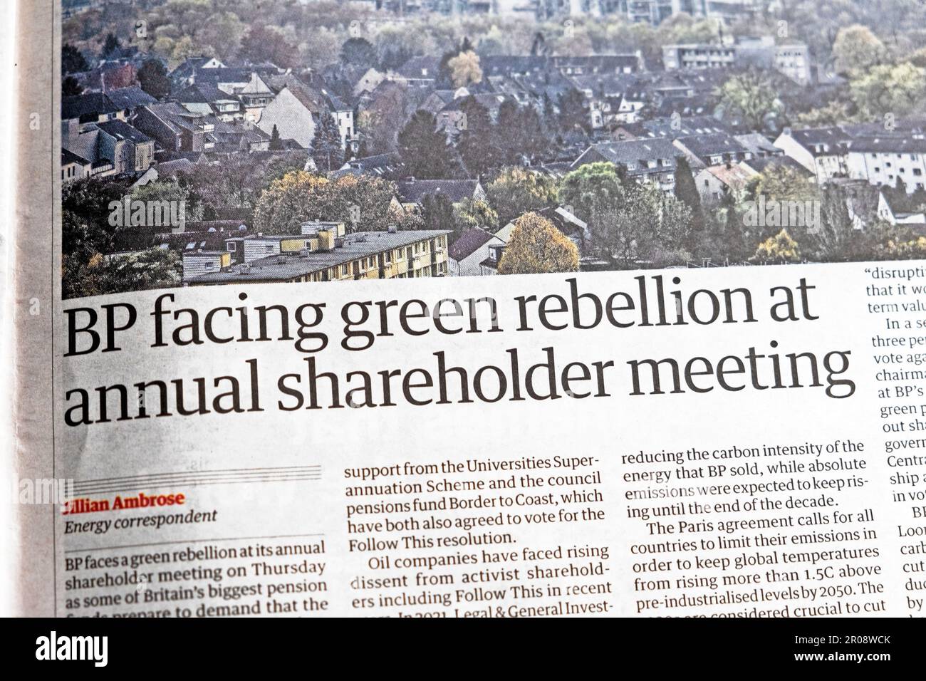 'BP facing green rebellion at annual shareholder meeting/ Guardian ...