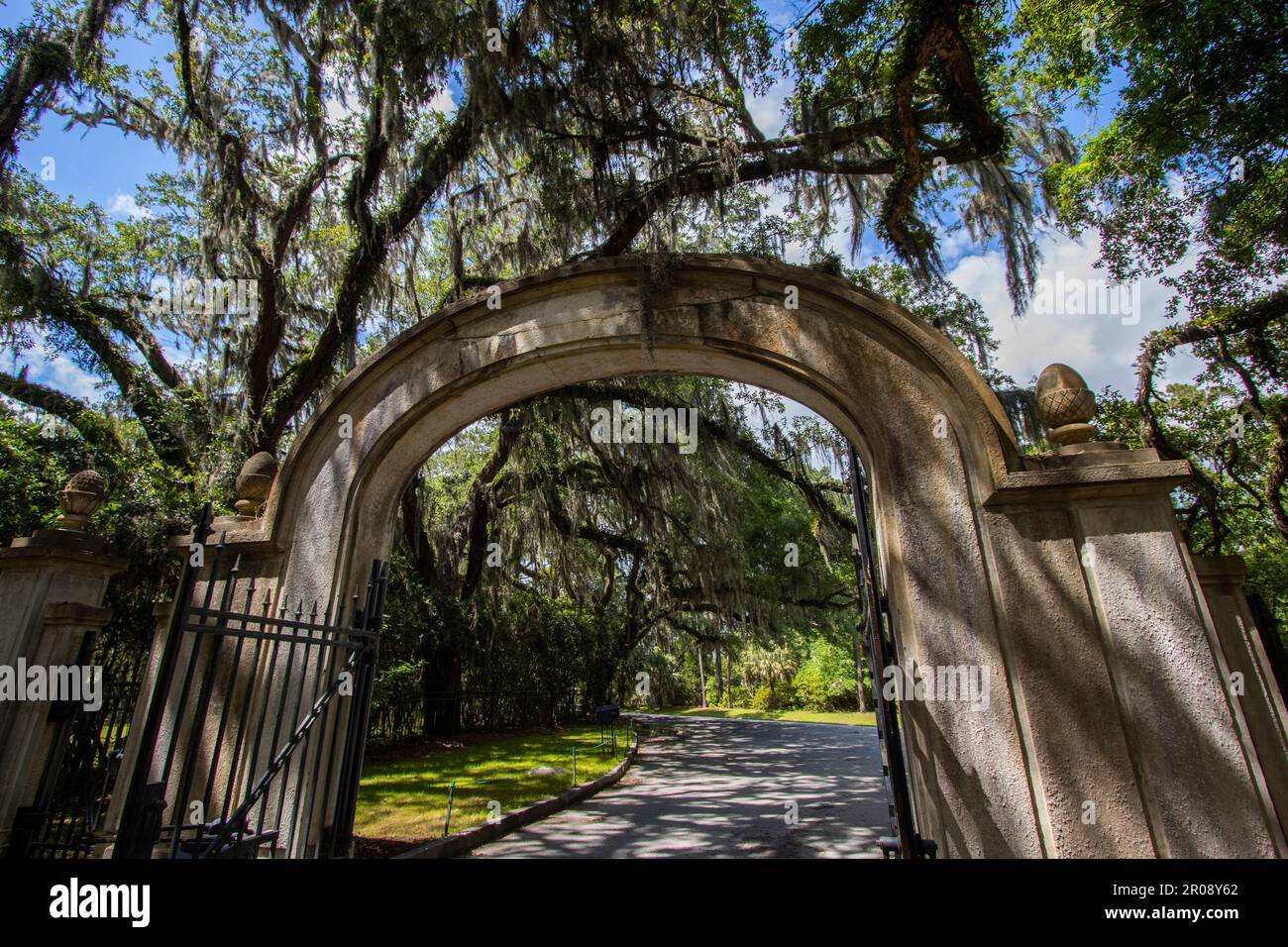 The Wormsloe Historic Site near Savannah, Georgia Stock Photo - Alamy