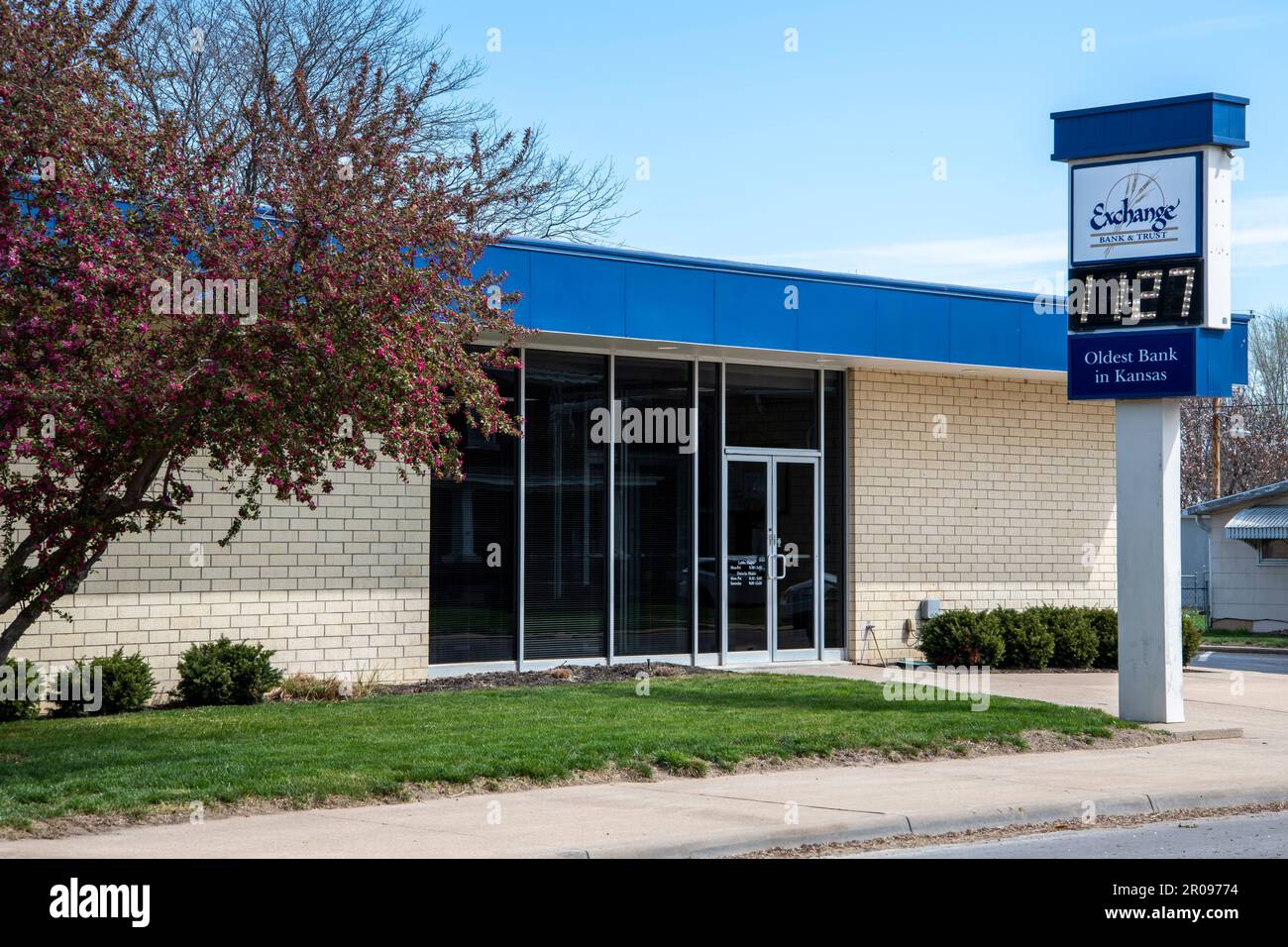 Oldest bank building in america hi-res stock photography and images - Alamy