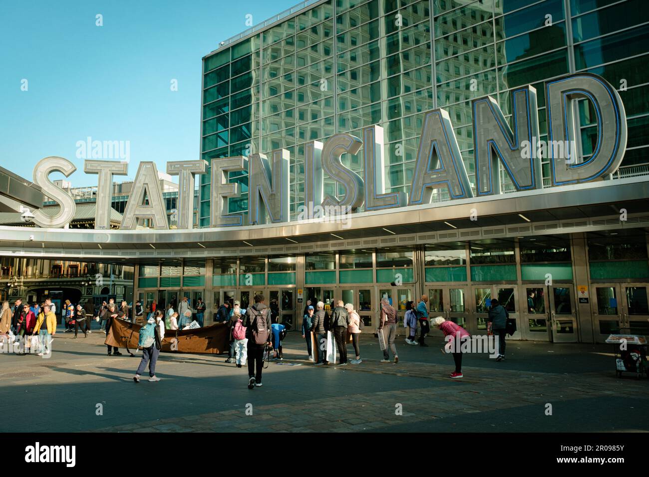 Staten Island Ferry Terminal sign, Manhattan, New York Stock Photo - Alamy