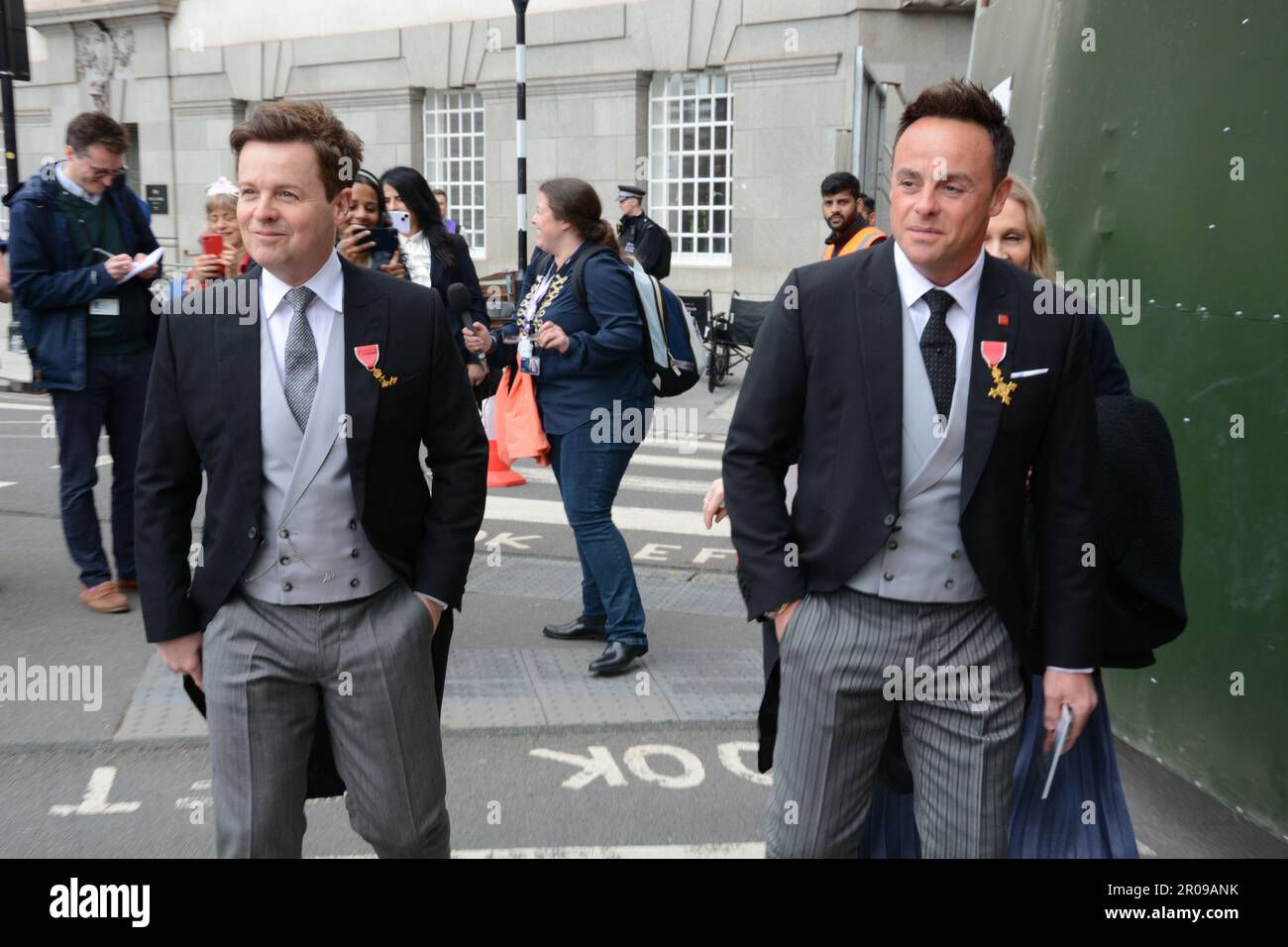 Ant & Dec arrive early for the coronation of King Charles III Stock ...