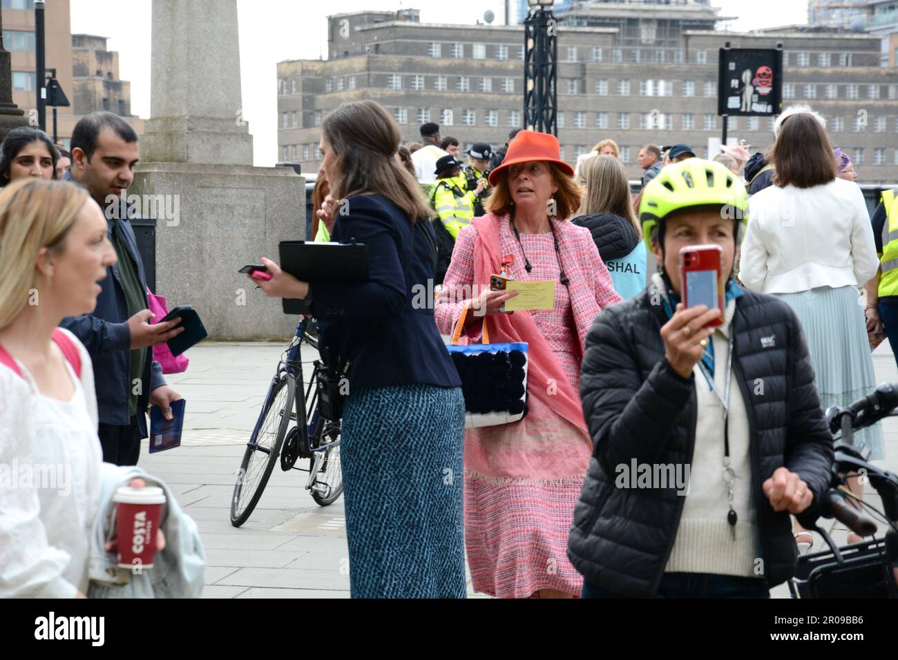 Dame Laura Lee arrives early for the coronation of King Charles III ...