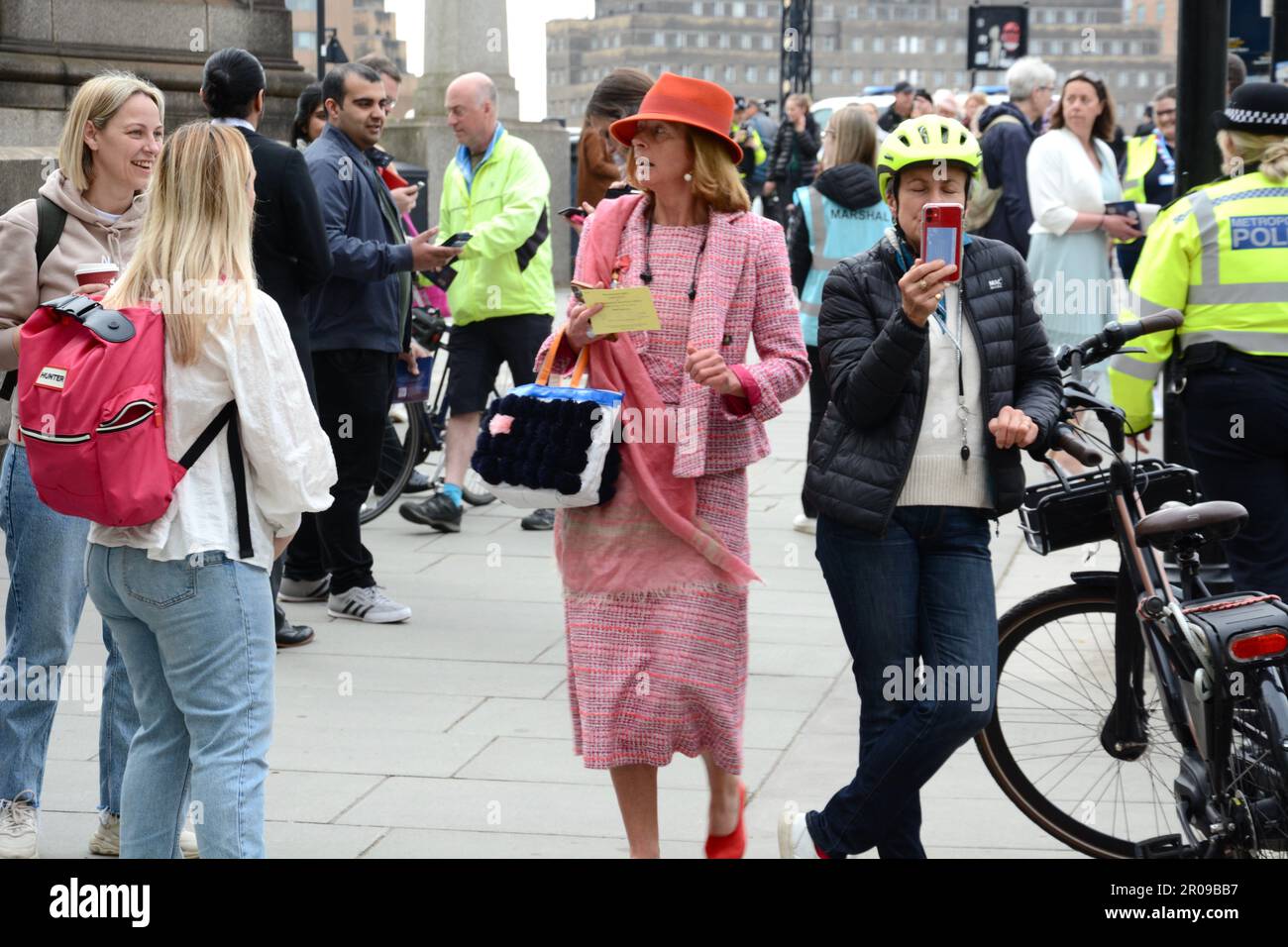 Dame laura lee hi-res stock photography and images - Alamy