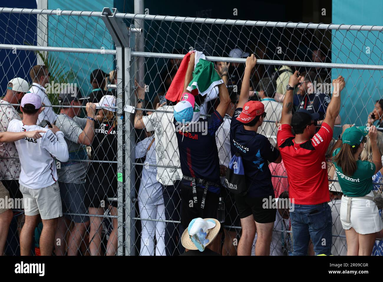 Miami, USA. 07th May, 2023. Circuit atmosphere - fans at the podium ...