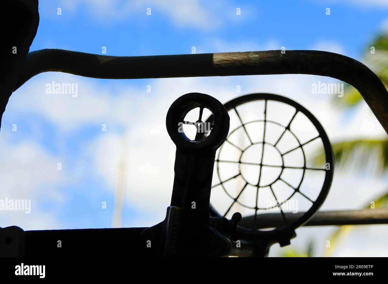 World war II anti-aircraft gun sight close-up Stock Photo - Alamy
