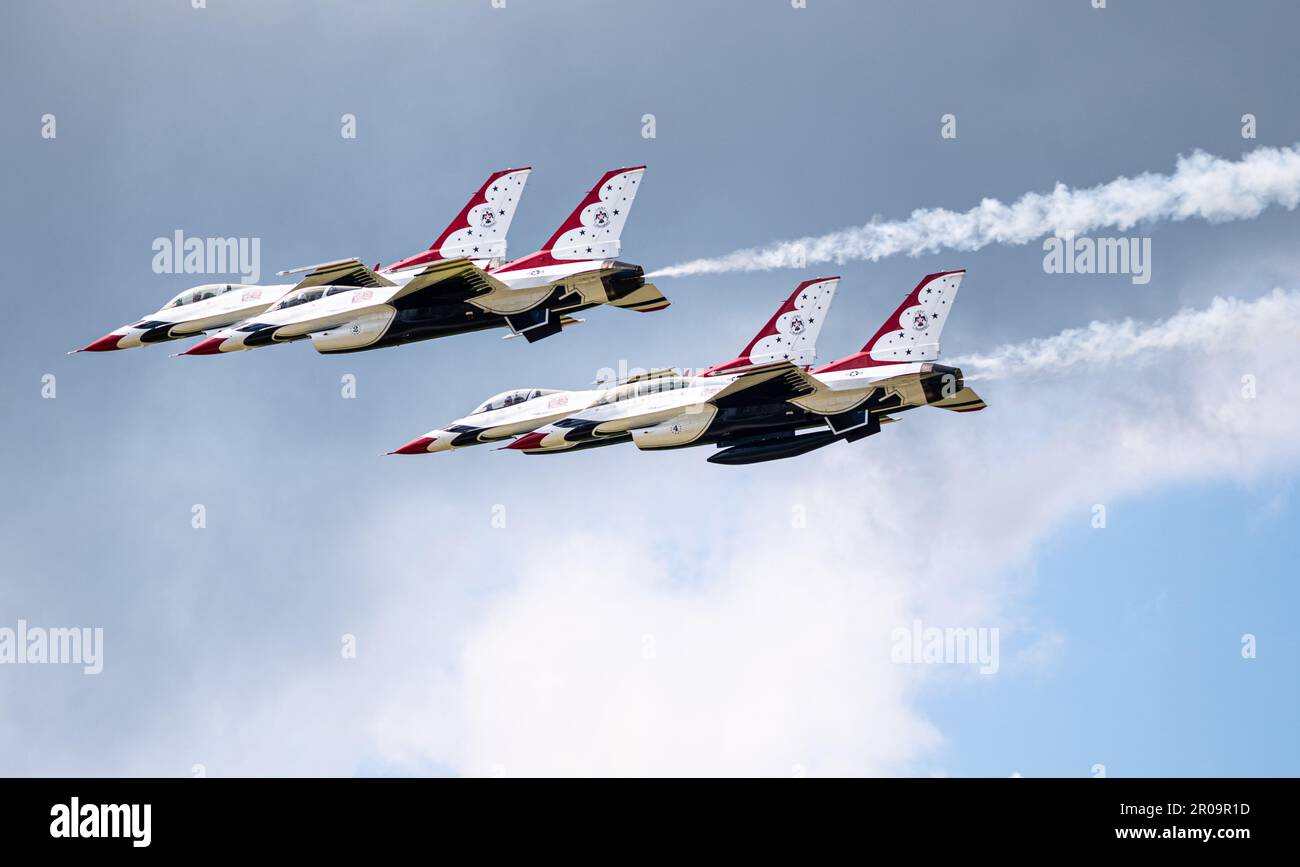 The U.S. Air Force Thunderbirds Demonstration Team take Col. Brandon ...