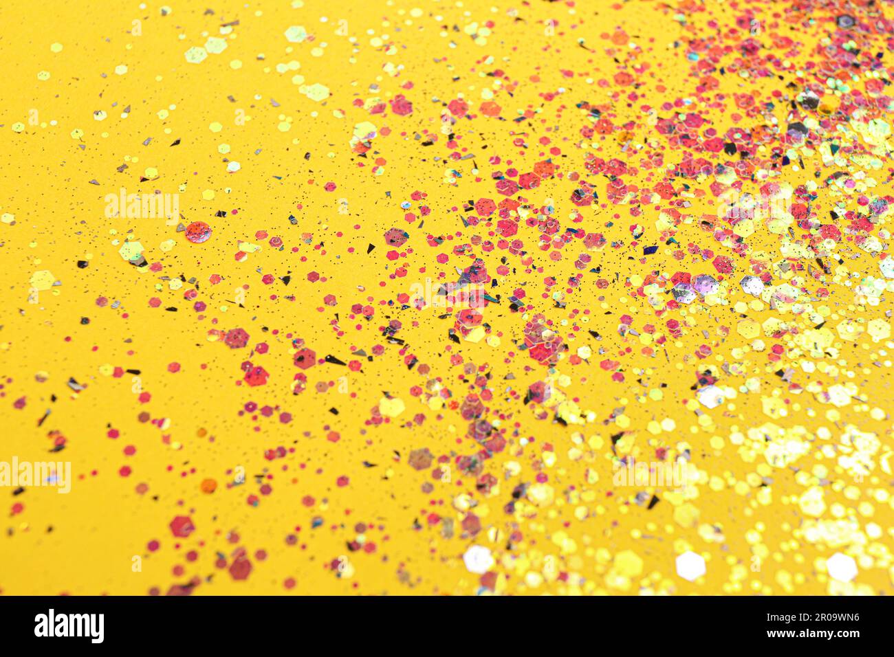 Shiny bright pink glitter hi-res stock photography and images - Alamy
