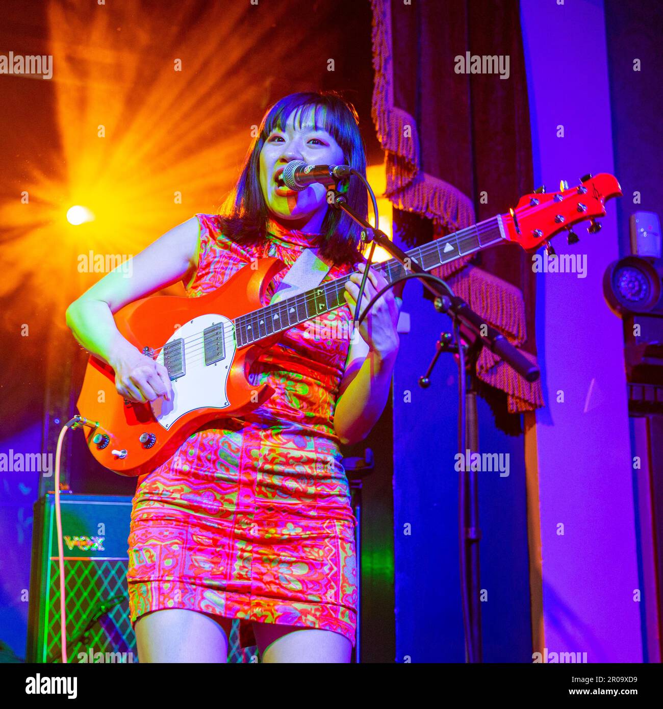 Bassist hiro chan hi-res stock photography and images - Alamy