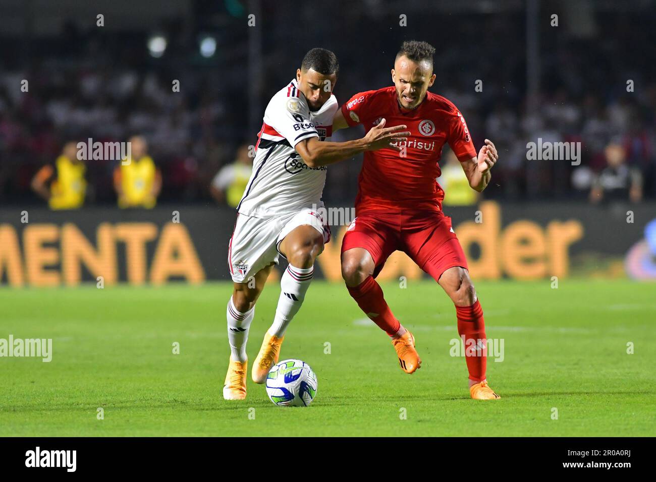 SAO PAULO,BRAZIL - MAY 7: W.Rato of São Paulo FC fights for the ball ...