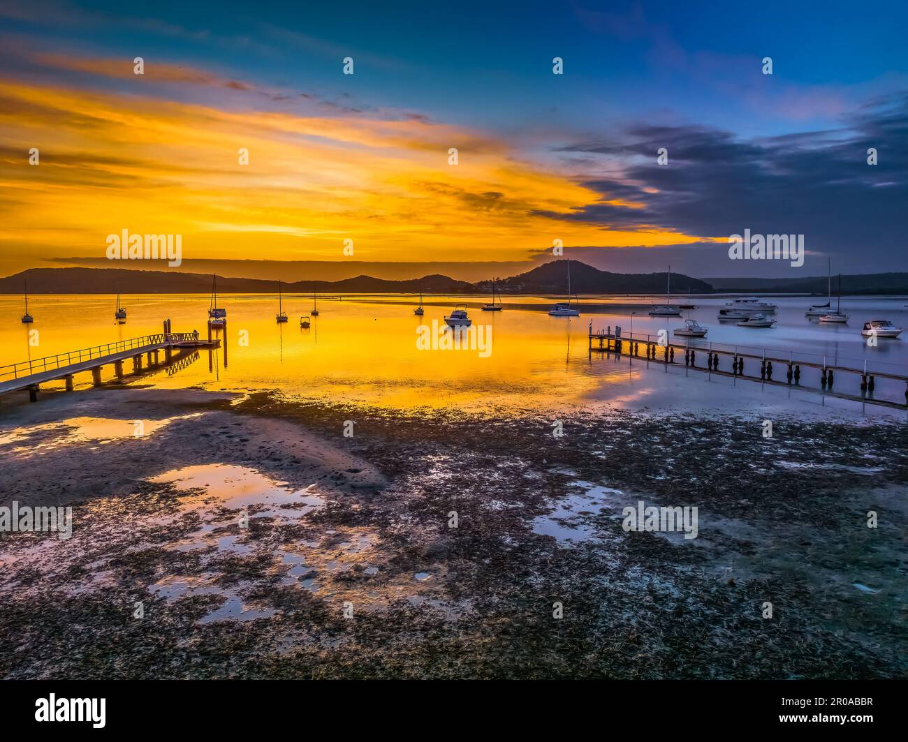 Sunrise over Brisbane Water at Couche Park, Koolewong on the Central ...