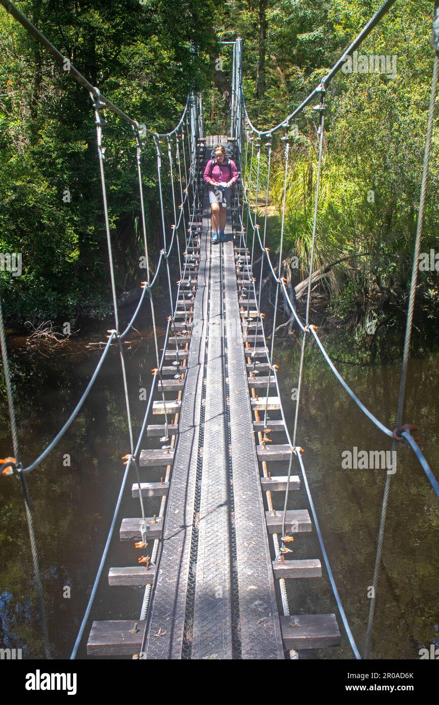 River loddon bridge hi-res stock photography and images - Alamy