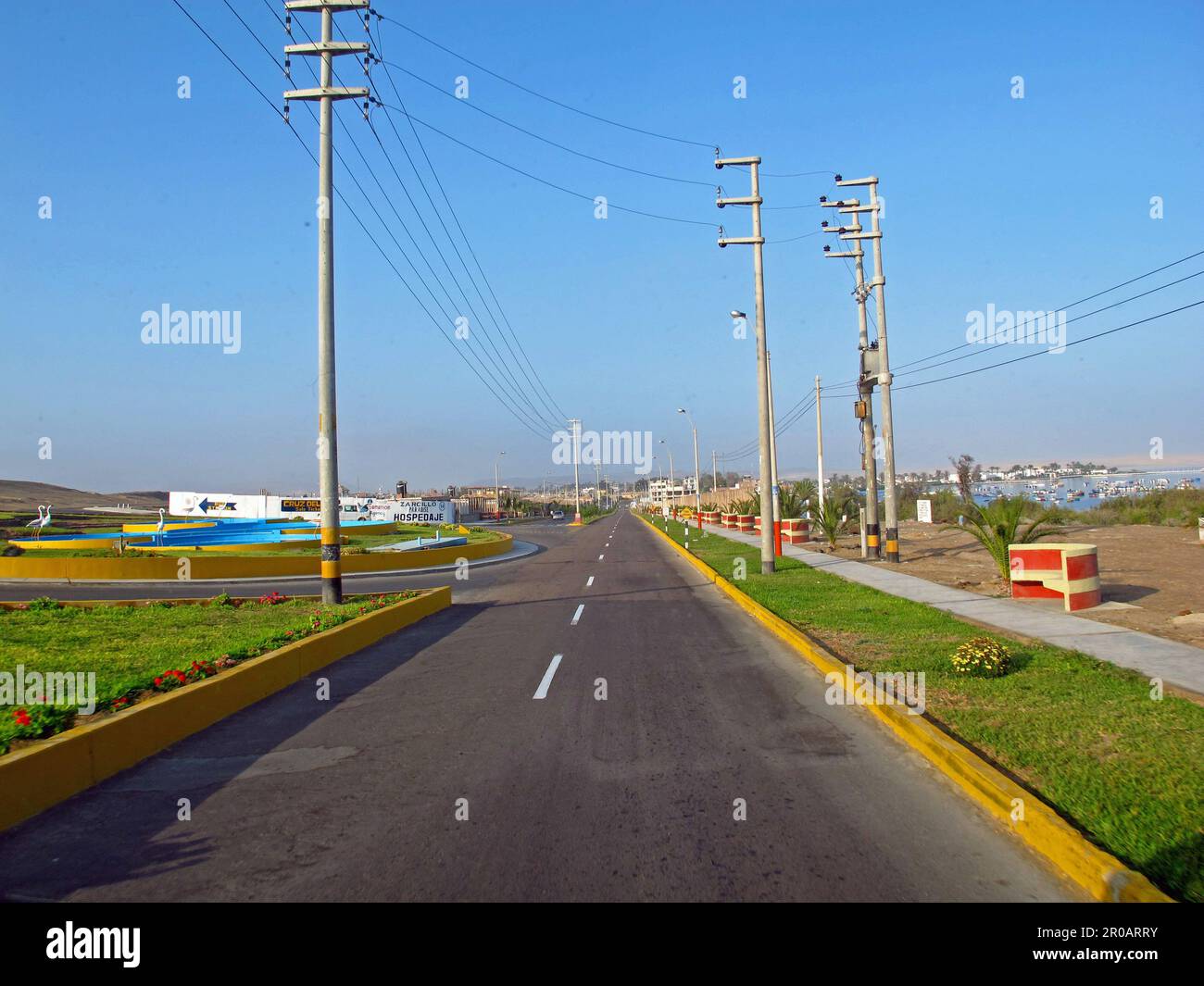 The road to Paracas city on the Pacific ocean, Peru Stock Photo - Alamy