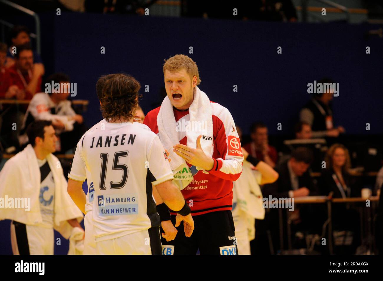 Handball torwart hi-res stock photography and images - Alamy
