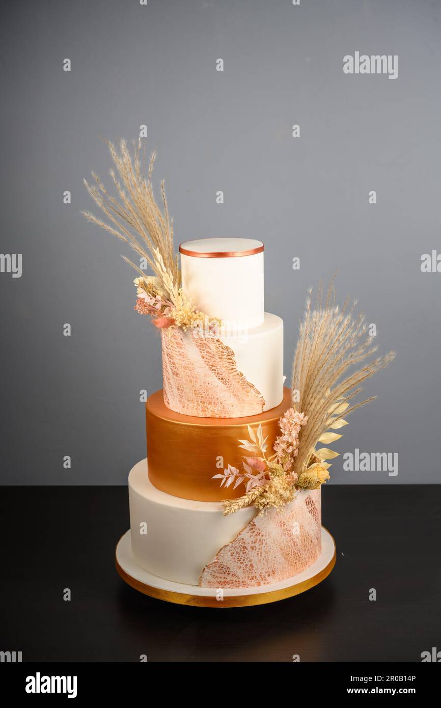 Four layer cake hi-res stock photography and images - Alamy