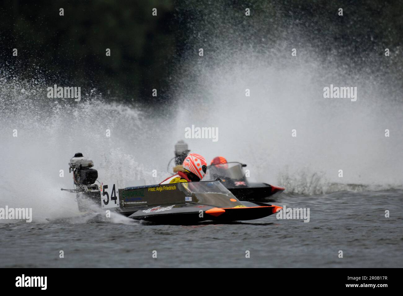 Anja Friedrich Aktion in der Klasse O-35037. Int. Motorbootrennen in ...