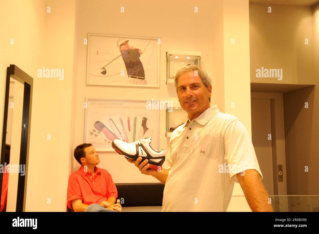 Fred Couples, Golf zu Besuch im Ecco Store Köln Stock Photo - Alamy