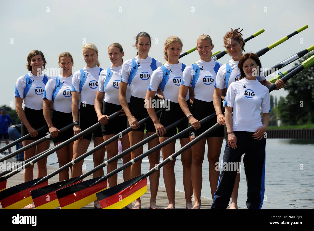 Der Deutsche Frauenachter mit: Elke Hipler ( Schlagfrau), Nina Wengert ...