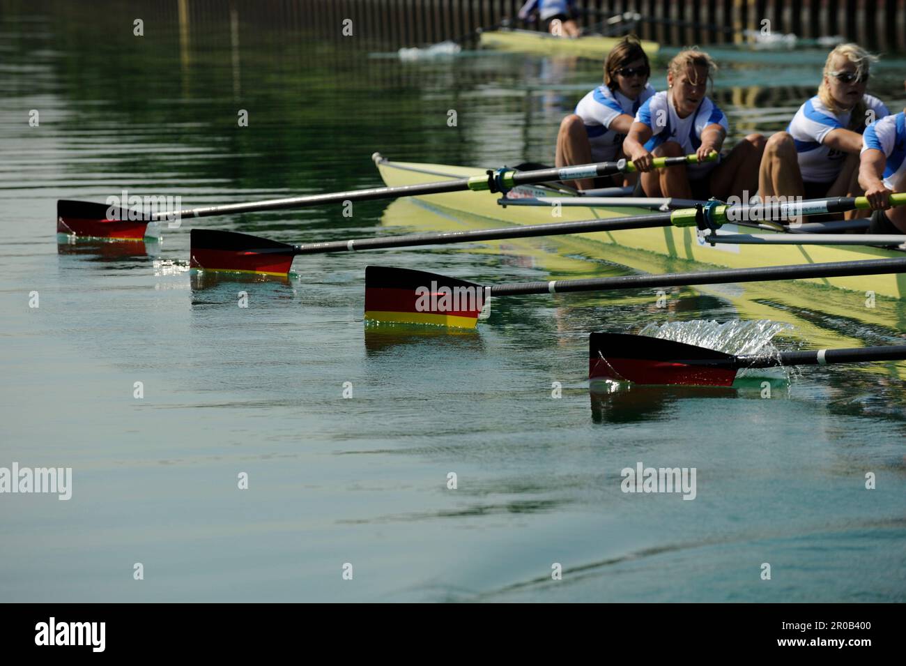 Der Deutsche Frauenachter mit: Elke Hipler ( Schlagfrau), Nina Wengert ...