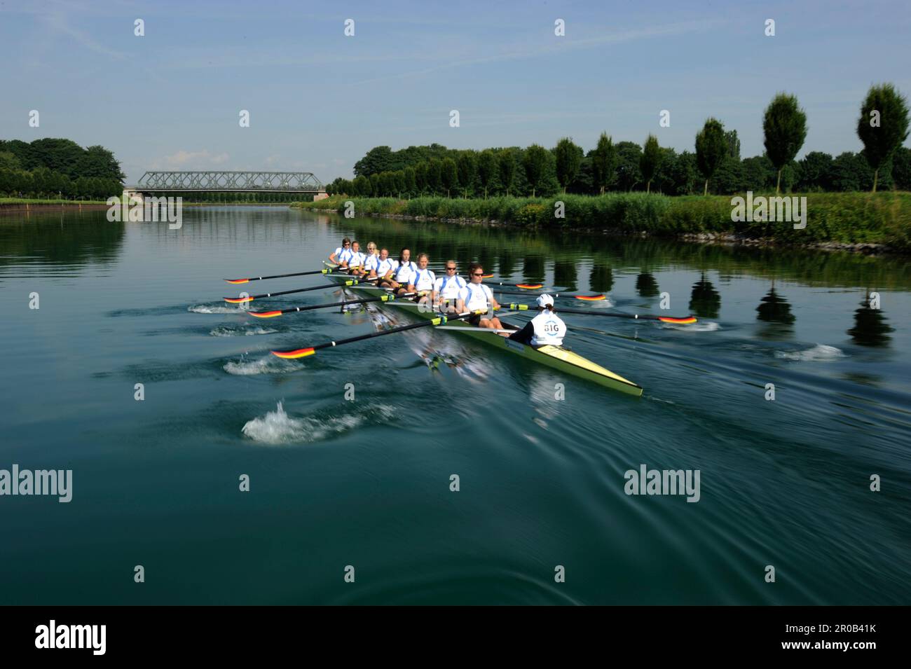 Der Deutsche Frauenachter mit: Elke Hipler ( Schlagfrau), Nina Wengert ...