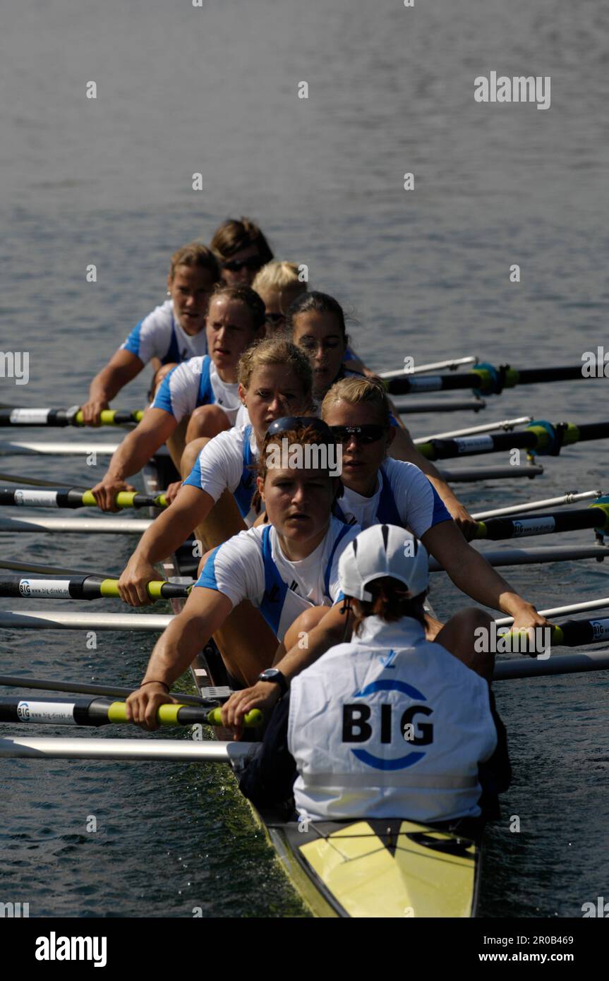 Der Deutsche Frauenachter mit: Elke Hipler ( Schlagfrau), Nina Wengert ...