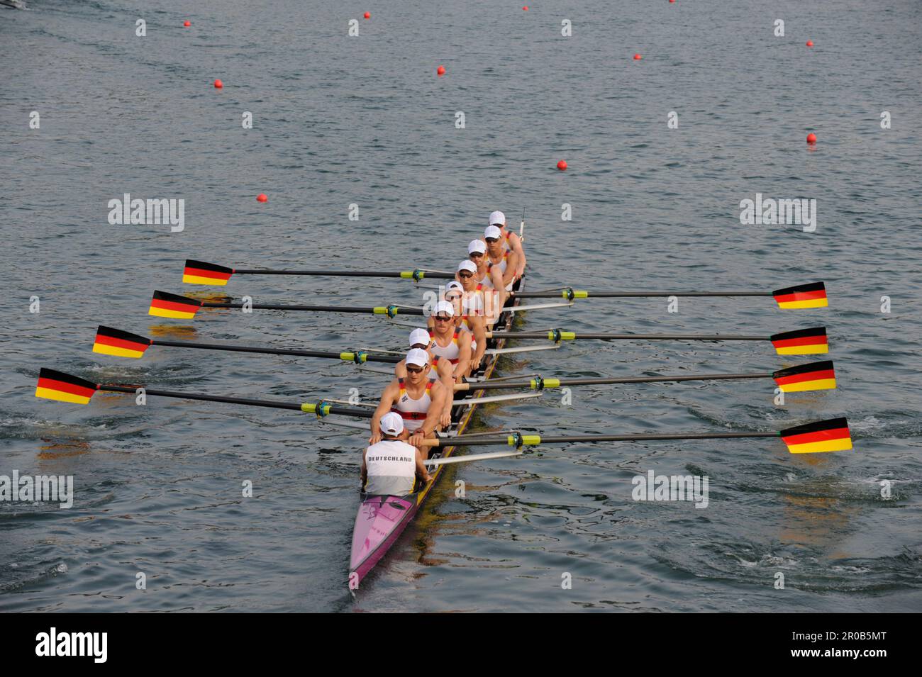 Der Deutschlandachter vom Bug zum Heck : Florian Eichner, Sebastian ...