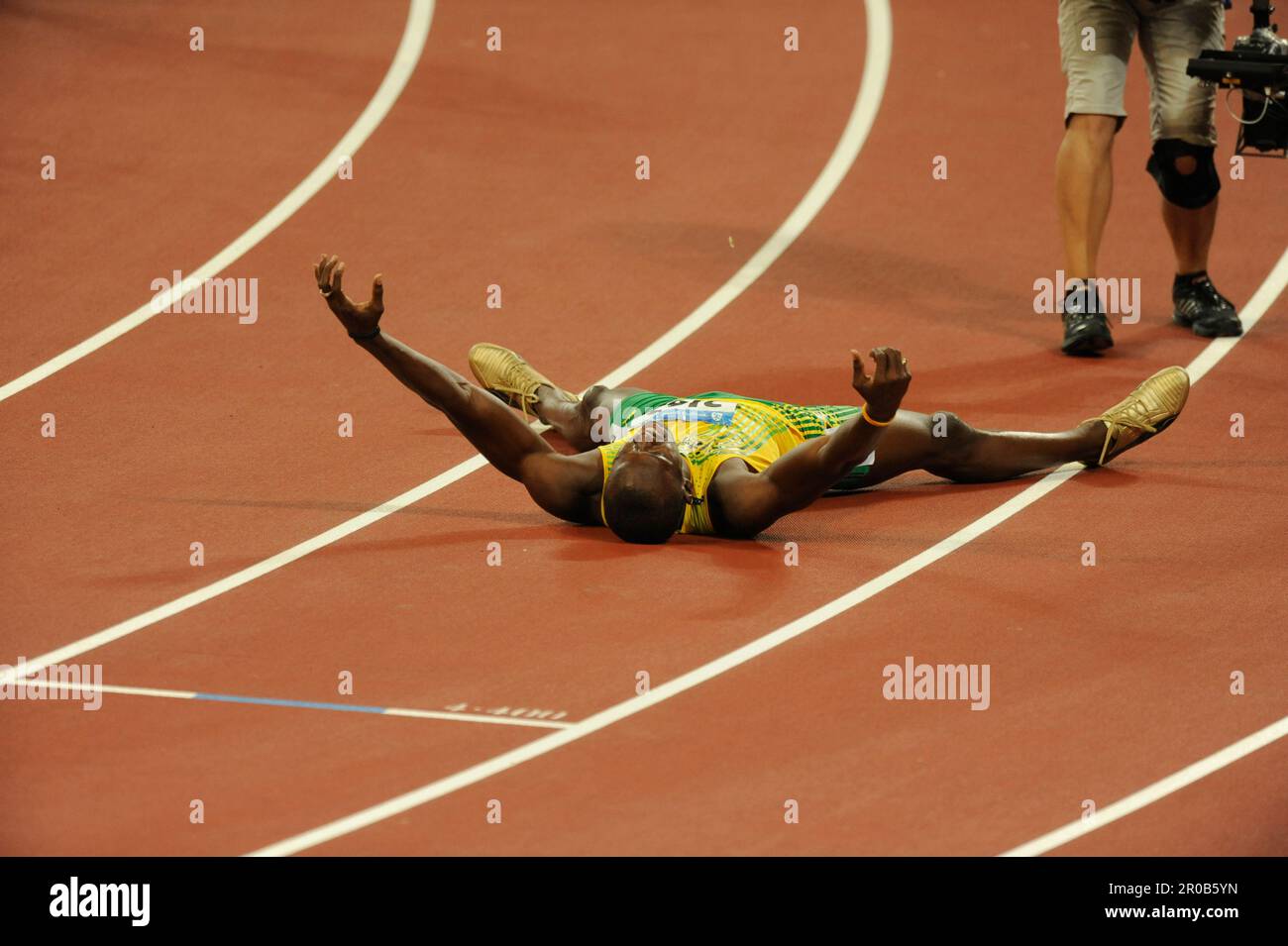 Usain Bolt, JAM gewinnt das 200m Finale und wird Olympiasieger in neuer ...