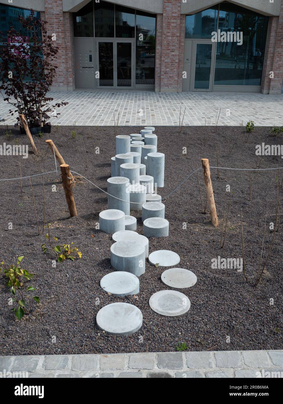 Concrete bollards hi-res stock photography and images - Alamy