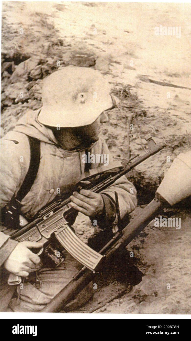 World War Two B&W photo German Soldier in Snow Camo with a Stg 44and a ...