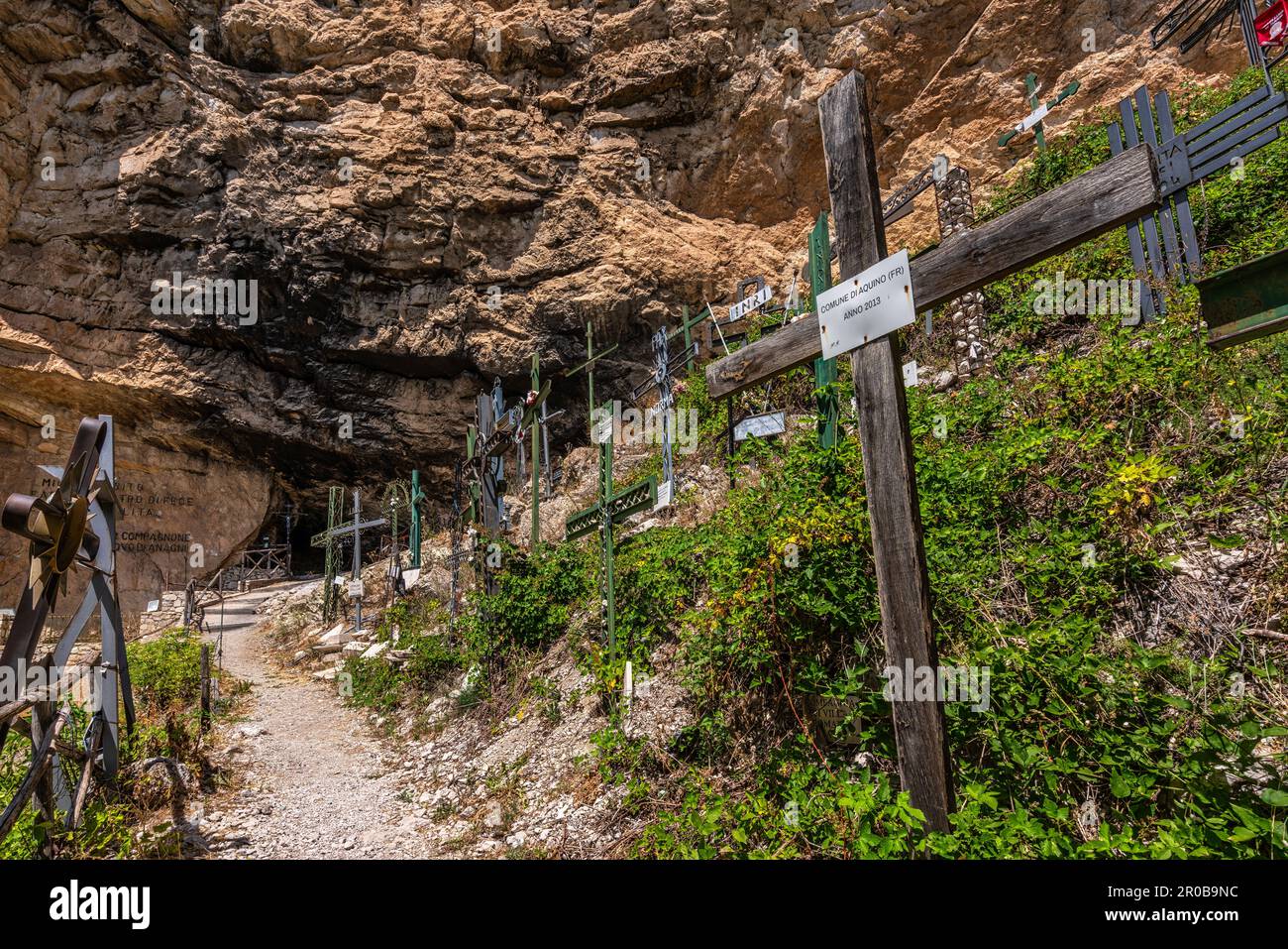 Devotional crosses of the various companies that arrive on pilgrimage ...