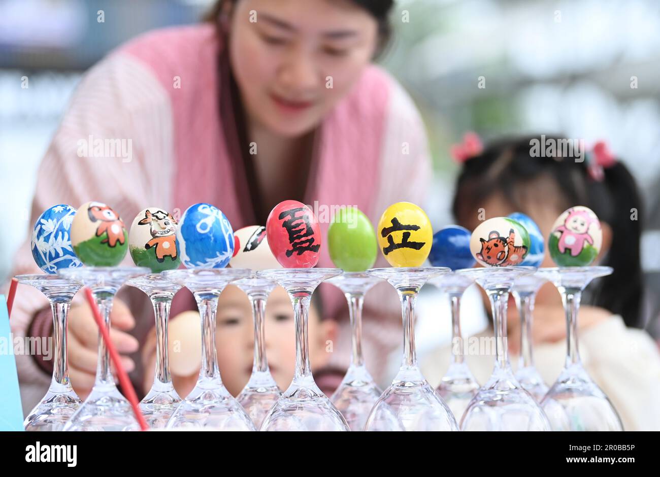 **CHINESE MAINLAND, HONG KONG, MACAU AND TAIWAN OUT** People ...