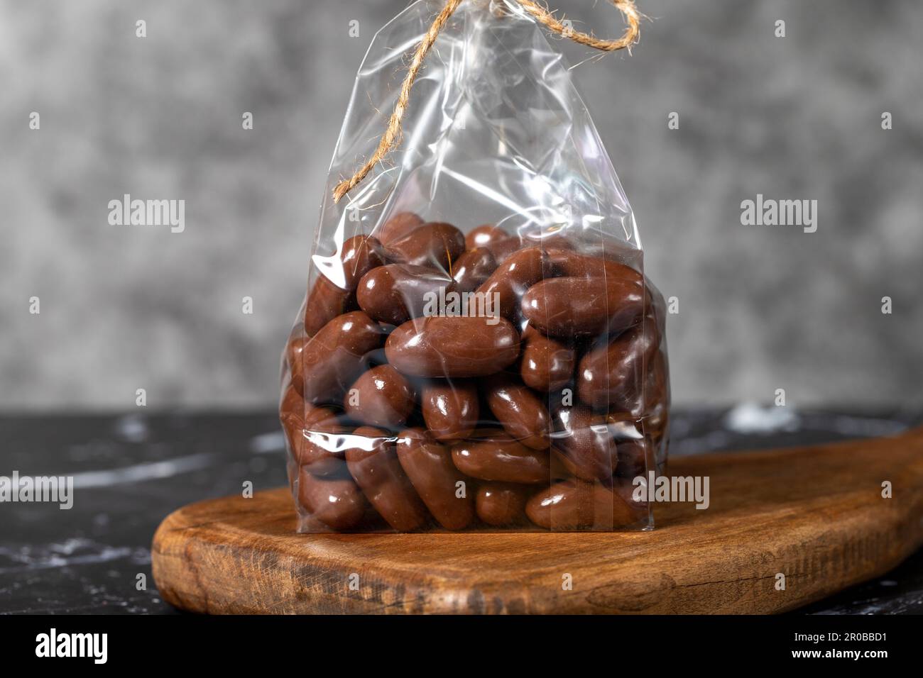 Whole nut milk chocolate hi-res stock photography and images - Alamy