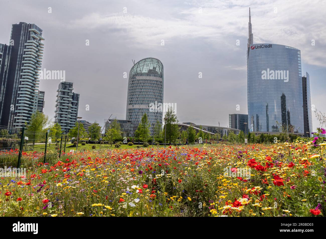 Unipol tower hi-res stock photography and images - Alamy