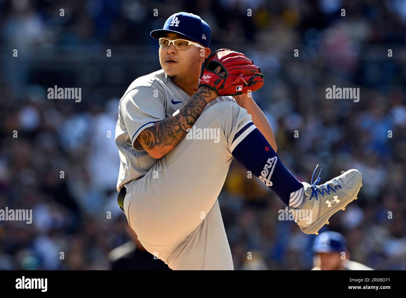 Los Angeles Dodgers starting pitcher Julio Urias throws to a San Diego ...