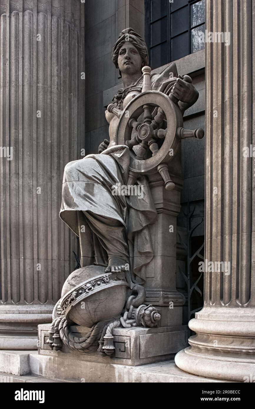 Statue of britannia hi-res stock photography and images - Alamy