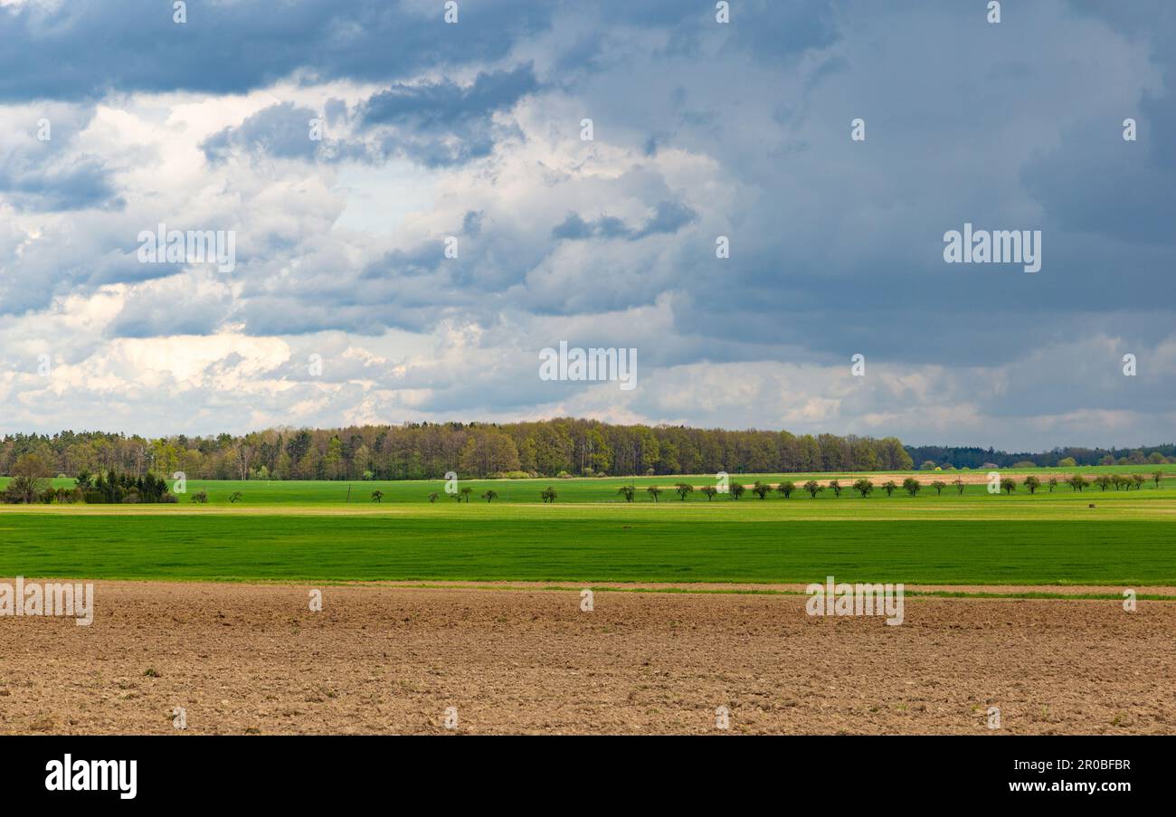 Sky and scenic rural areas hi-res stock photography and images - Alamy