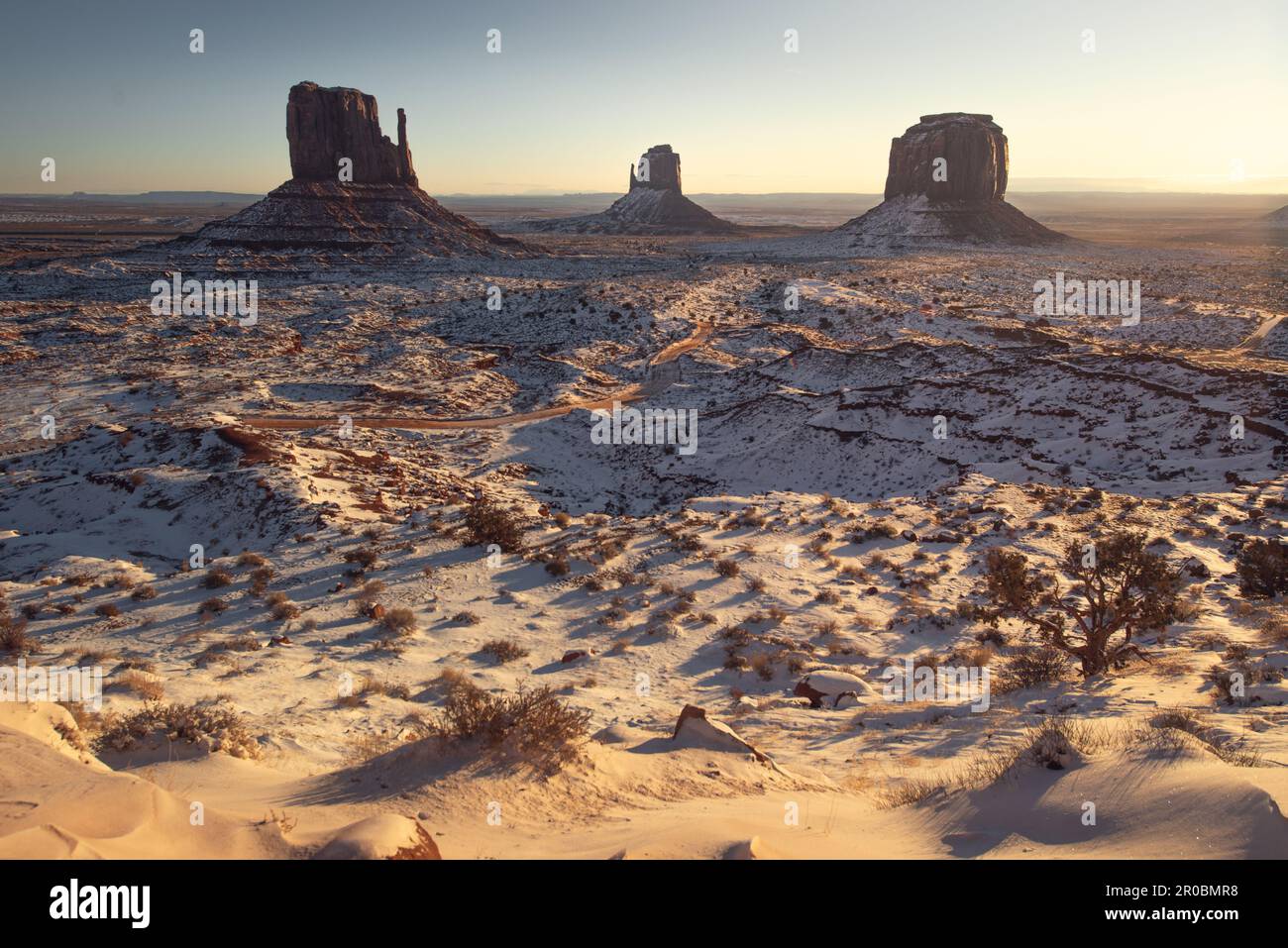 Monument valley in the state of Utah, United States Stock Photo - Alamy