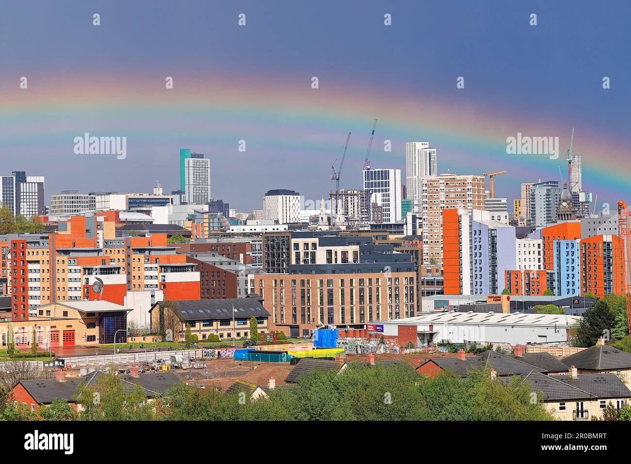 A low rainbow appears over Leeds City Centre Stock Photo - Alamy