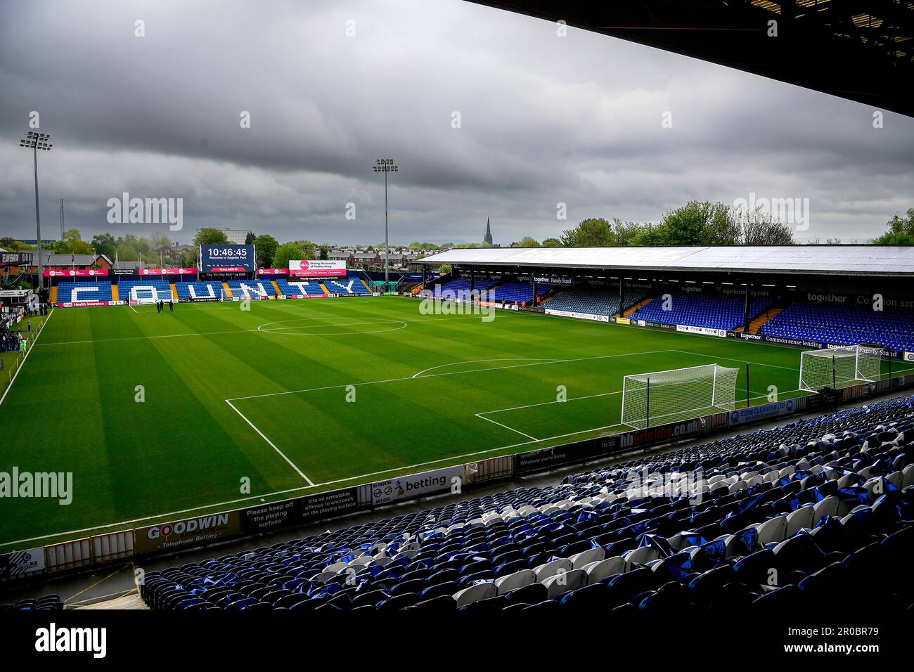 Edgeley park stockport general view hi-res stock photography and images ...