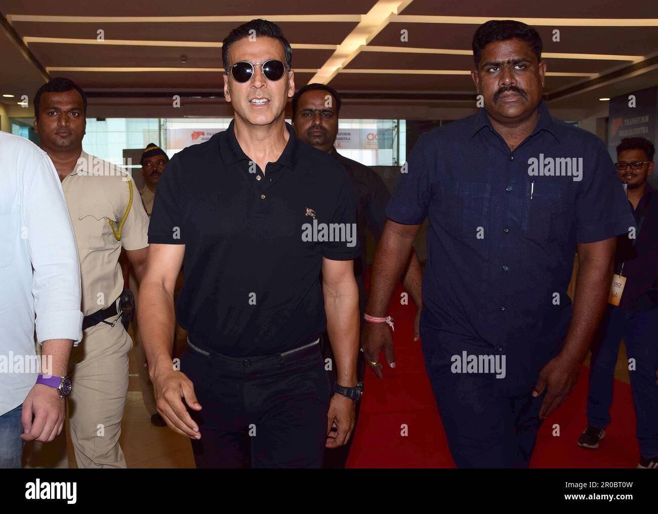 Rajiv Hari Om Bhatia, Akshay Kumar, Indian actor, Canadian actor, film ...