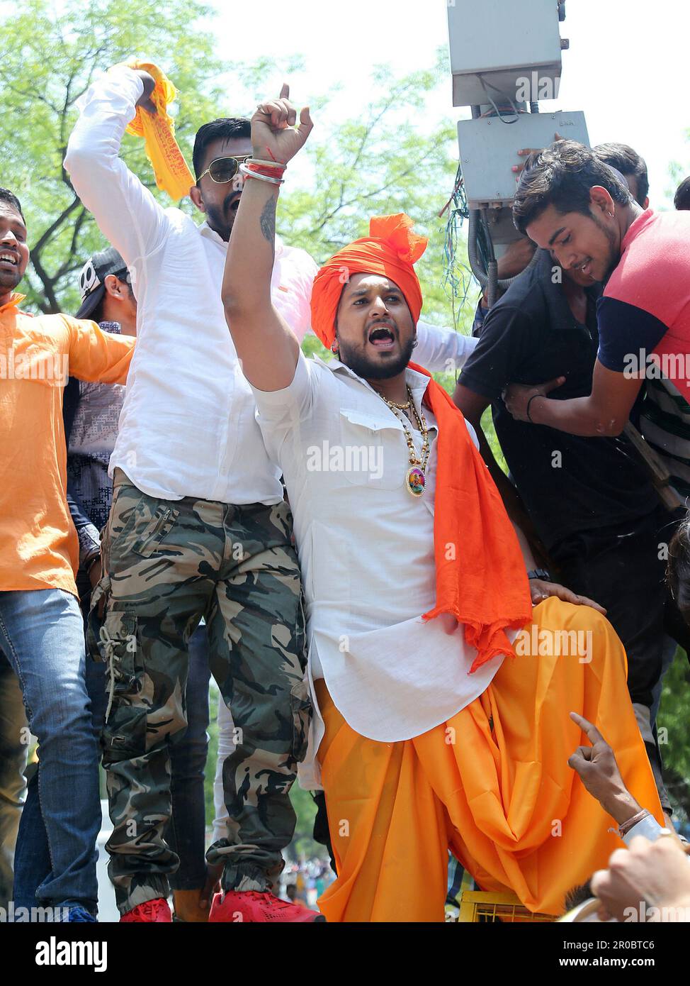 Bajrang Dal supporters protesting, Hindu nationalist militant ...
