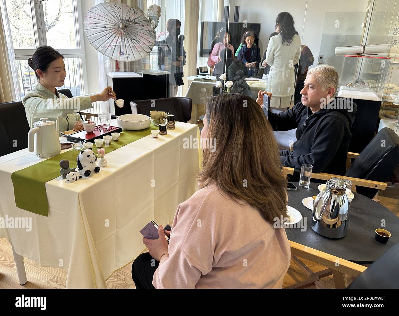 Stockholm, Sweden. 7th May, 2023. Visitors watch a tea art performance ...