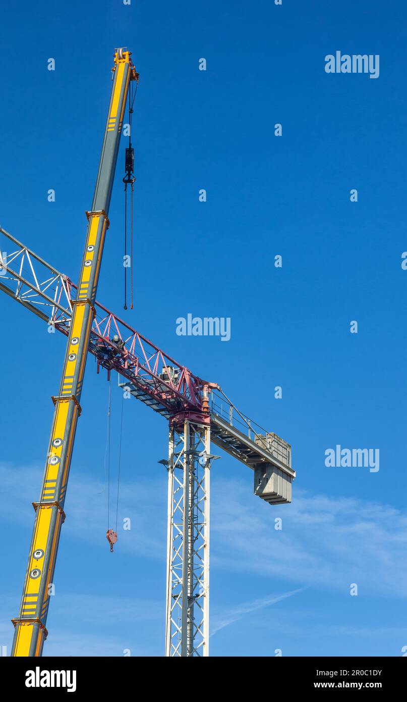 Crane disassembly safety hi-res stock photography and images - Alamy